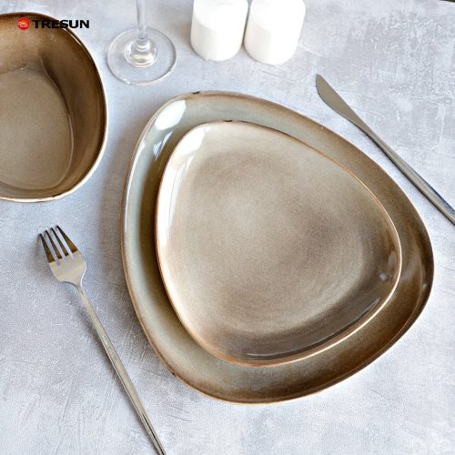 Irregular triangle stoneware plates and dishes - TRESUN